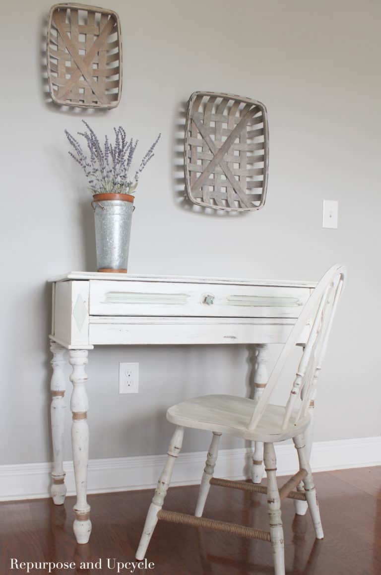 Explore Your Creativity With These 23 Amazing Painted Desk Ideas