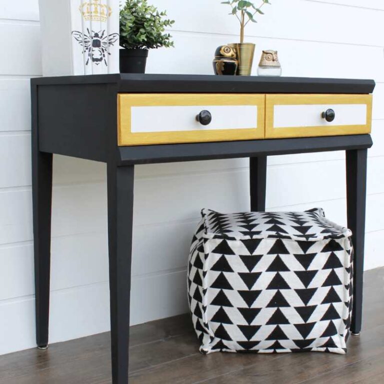Explore Your Creativity With These 23 Amazing Painted Desk Ideas